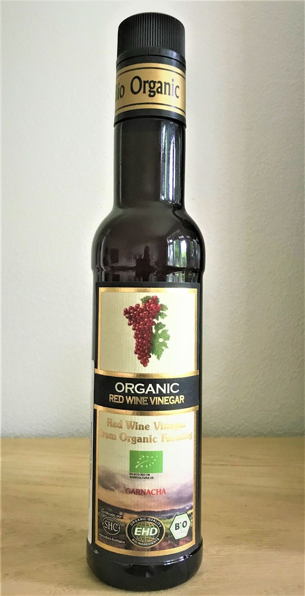Organic Red Wine Vinegar Garnacha. Vineddike